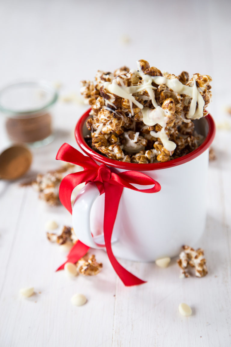 Gingerbread Moose Munch: A Sweet and Spicy Holiday Snack