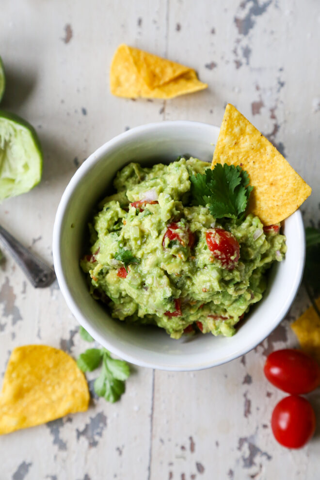Easy Guacamole Recipe (with video!) - Homemade Home